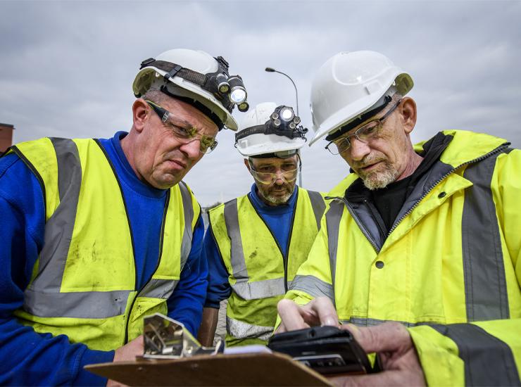 Our Team | Diverse & Dedicated Team | Metcor